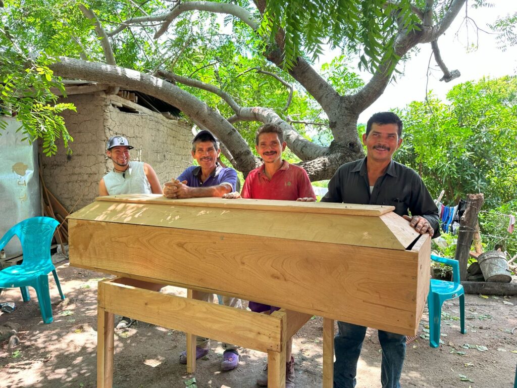 Carpentry Business Spreads Christ’s Love - Rainbow Network